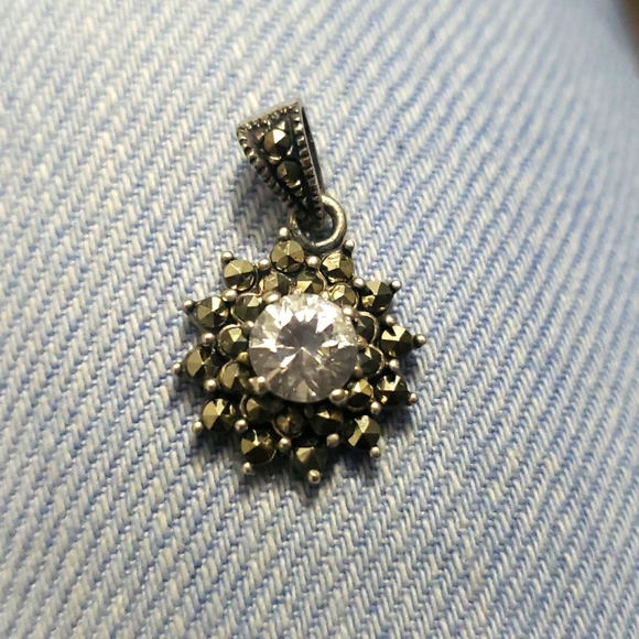 Sterling | Jewelry | Vintage H 925 Sterling Charm | Poshmark